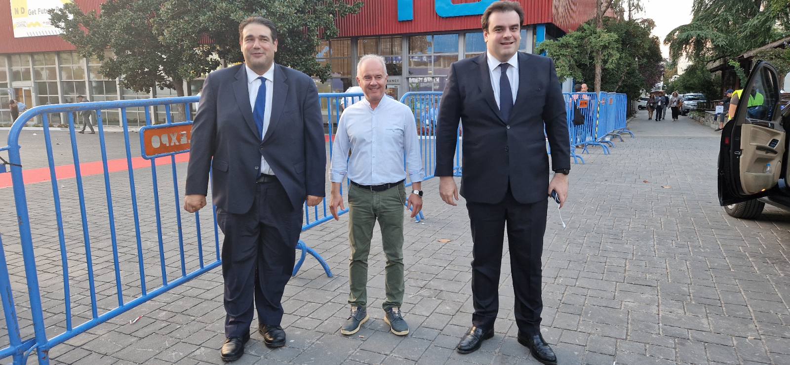 Στα εγκαίνια διεθνής έκθεσης καινοτομίας και τεχνολογίας στην Ελλάδα ...