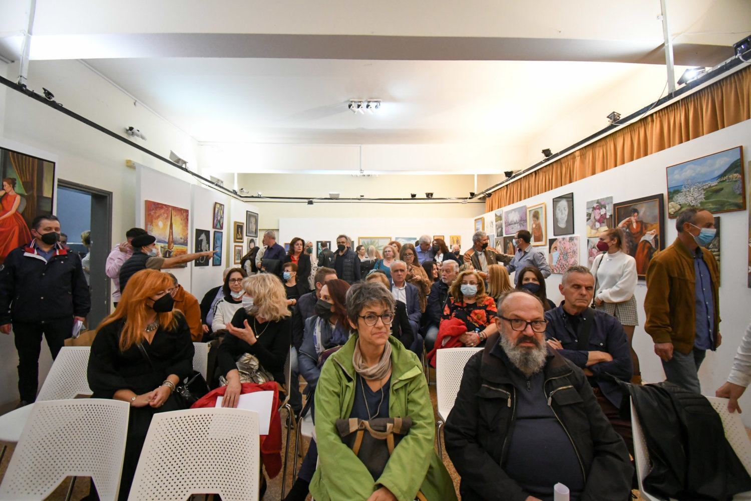 Έκθεση εικαστικών δημιουργημάτων στο Γαλλικό Ινστιτούτο Λάρισας (φωτ ...