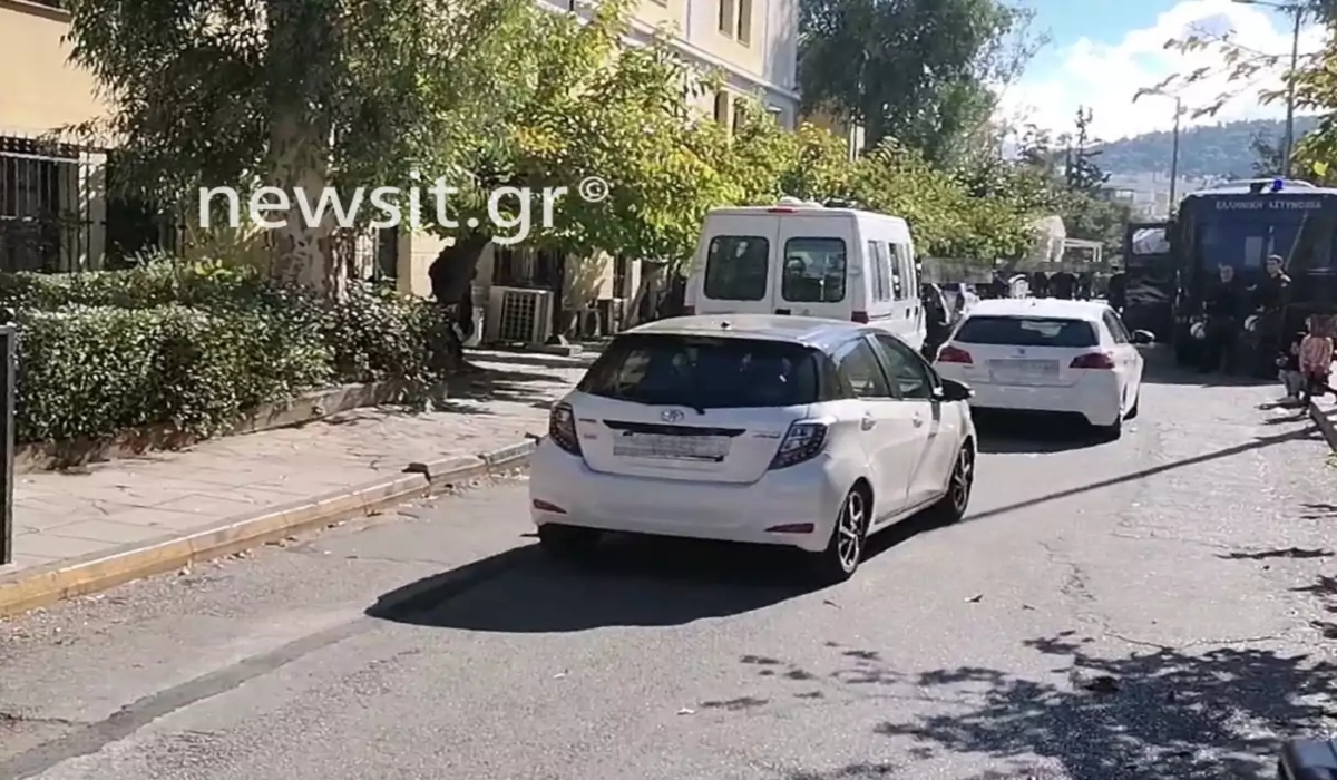 Μάνδρα: Ελεύθερος μετά την απολογία του ο 14χρονος που σκότωσε τον ...