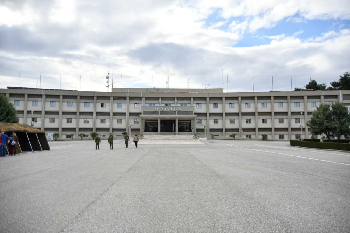 Λάρισα: Εκδηλώσεις στην 1η Στρατιά για την προστάτιδα του Πυροβολικού ...