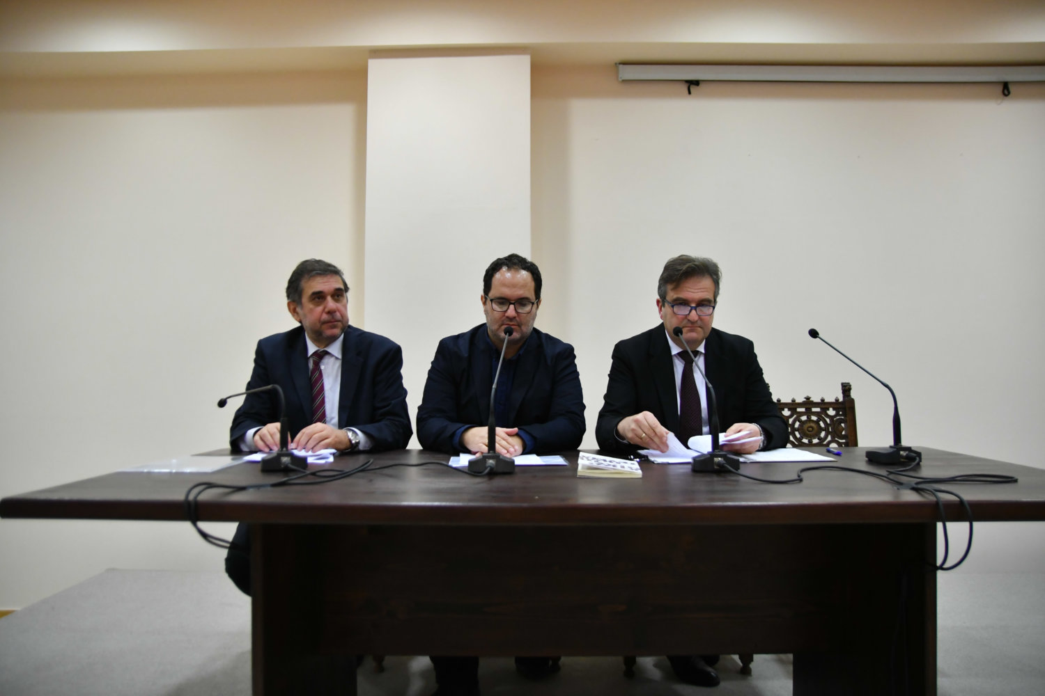 Λάρισα: Παρουσιάστηκε το βιβλίο «Χτίζοντας το Πολίτευμα, Η Πολιτειακή ...