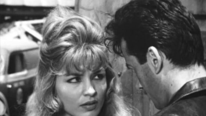 «Να μη διανοηθεί να τη δει κανείς»: Η απαγορευμένη ταινία του ...