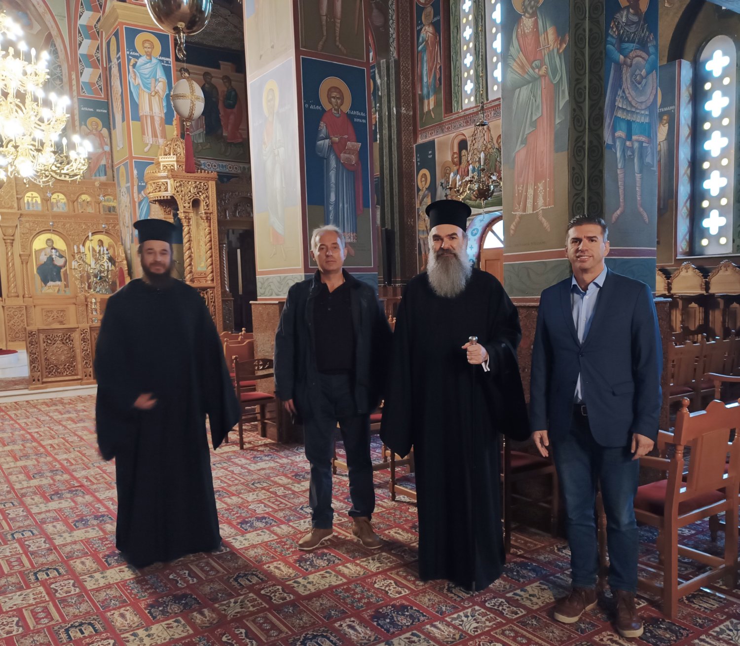 Θανάσης Παιδής με Μητροπολίτη Χαρίτωνα και προϊστάμενο ΔΑΕΦΚ στις ...