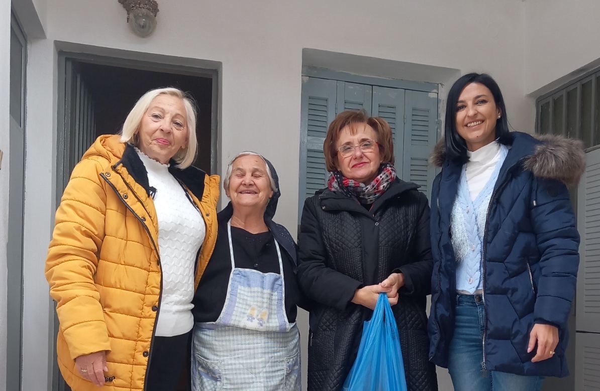 ΚΕΔΗΤ: Διανομή τροφίμων σε ωφελούμενους του προγράμματος "Βοήθεια στο ...