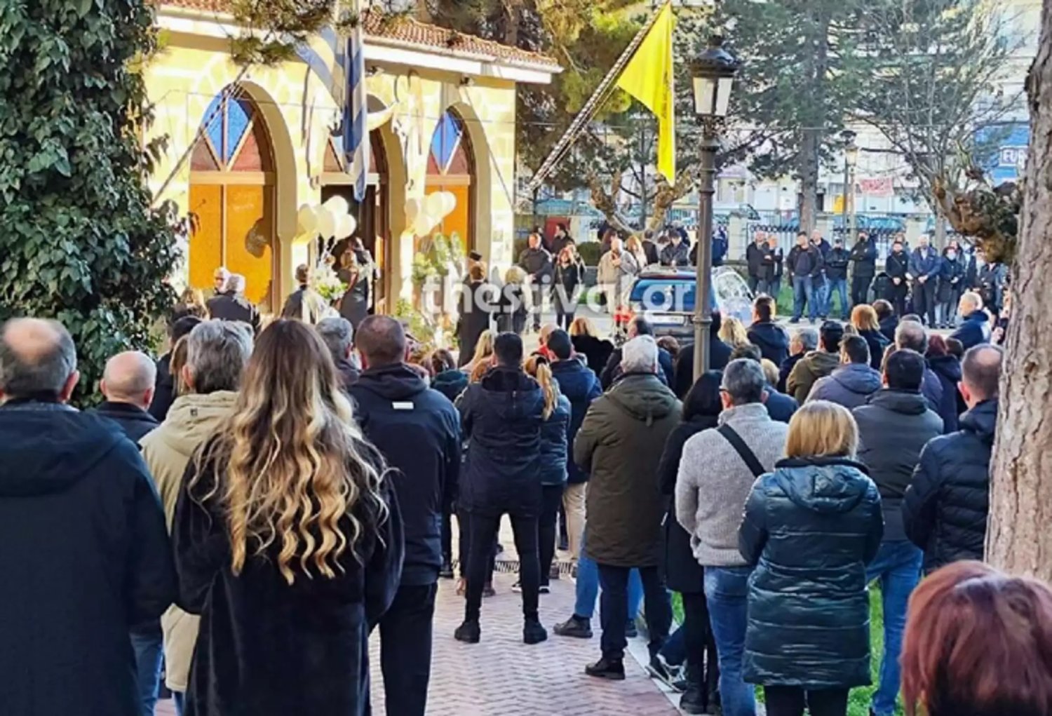 Γρεβενά: Ράγισαν καρδιές στην κηδεία του 6χρονου Θωμά - larissanet.gr