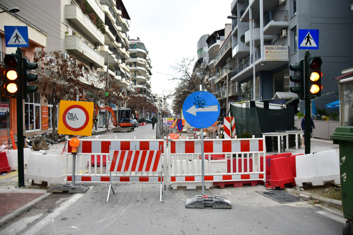 Λάρισα: Εργοτάξιο η οδός Νικηταρά - Φωτ. και βίντεο από την εκκίνηση ...