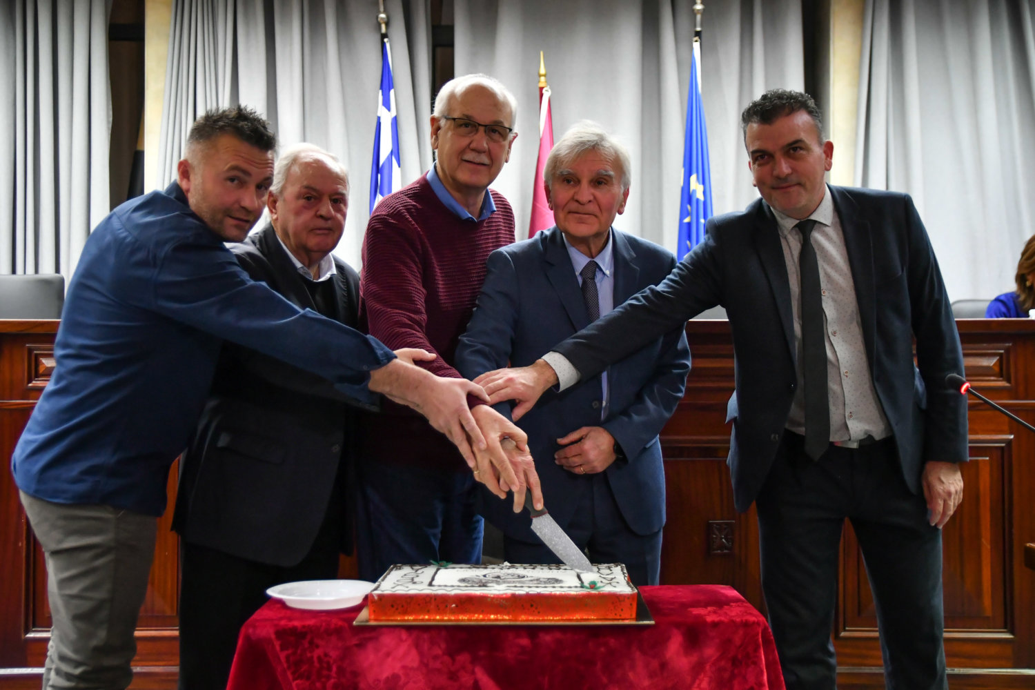 Με κοπή πίτας, Μπάουχαους και Παγκόσμια Τράπεζα ξεκίνησε το Δημοτικό ...
