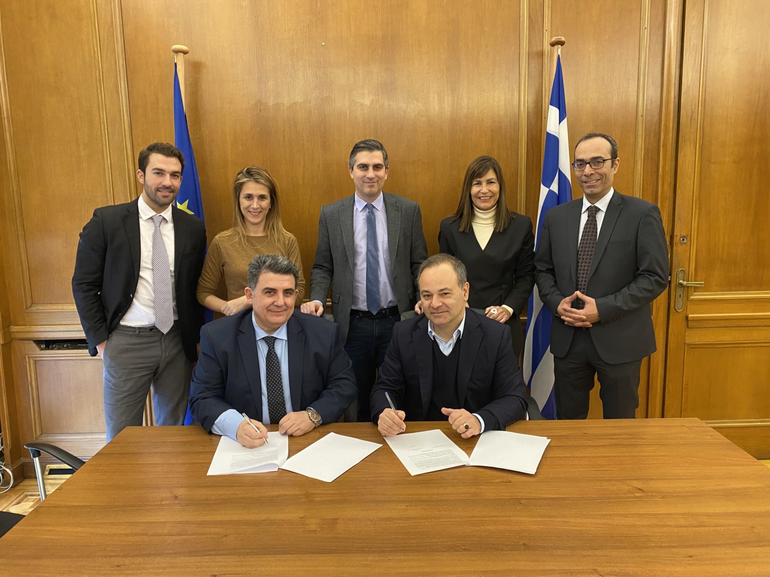 Μνημόνιο Συνεργασίας μεταξύ ΣΕΒ και ELEVATE GREECE - larissanet.gr