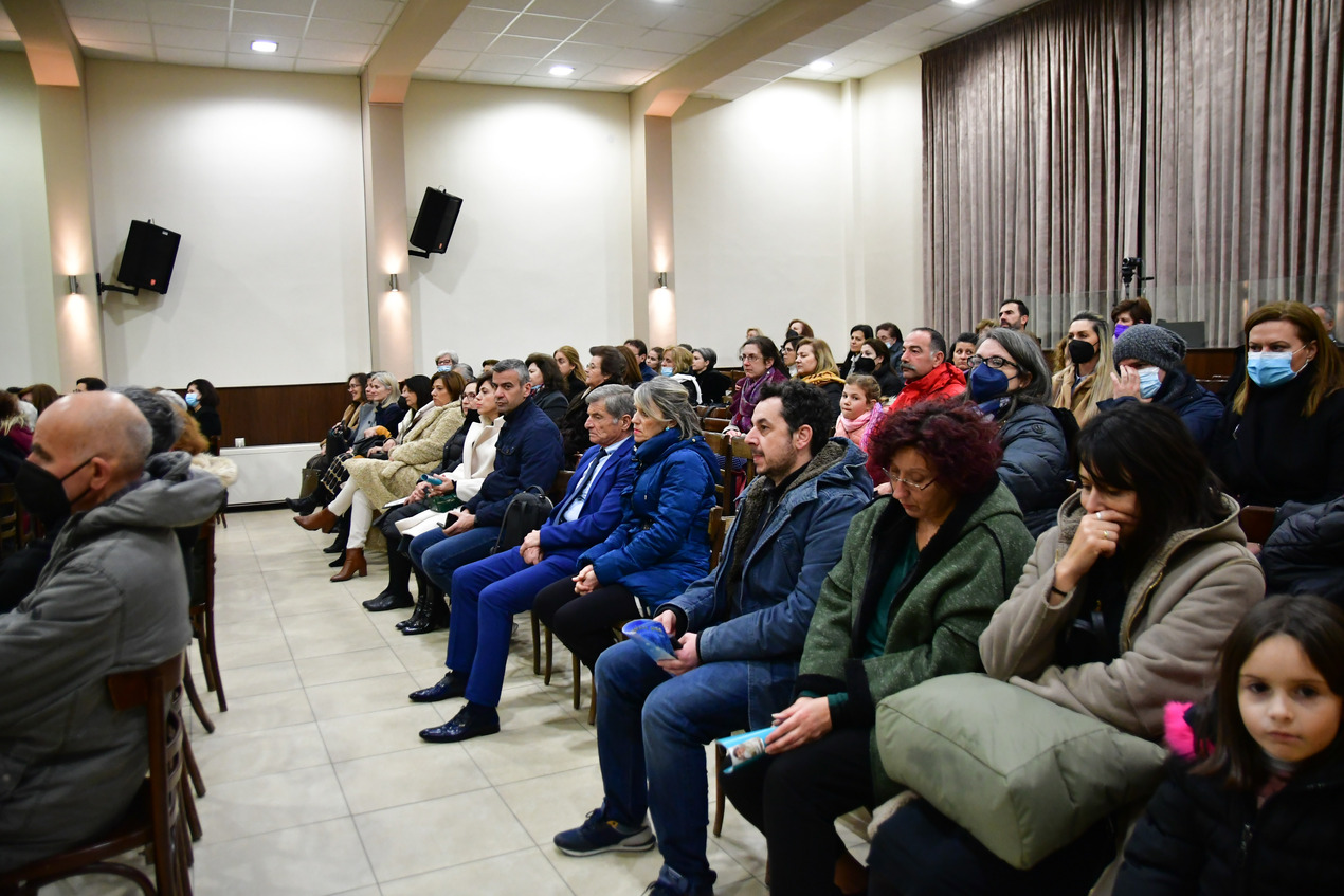 Λάρισα: Εκδήλωση για εκπαιδευτικούς στη ΓΕΧΑ παρουσία Ιερώνυμου (φωτ ...
