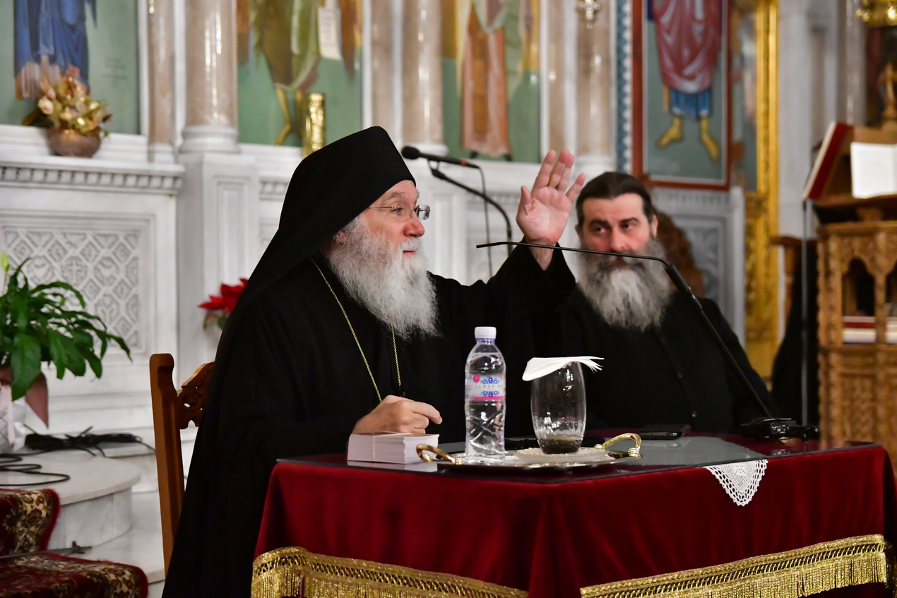 Ο Αρχιμ. Νεκτάριος Μουλατσιώτης στη Σχολή Γονέων στον Άγιο Αχίλλιο ...