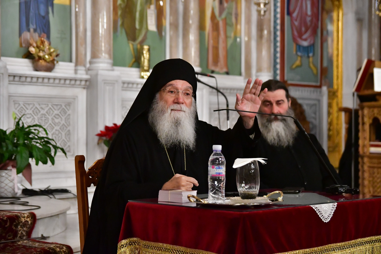 Ο Αρχιμ. Νεκτάριος Μουλατσιώτης στη Σχολή Γονέων στον Άγιο Αχίλλιο ...