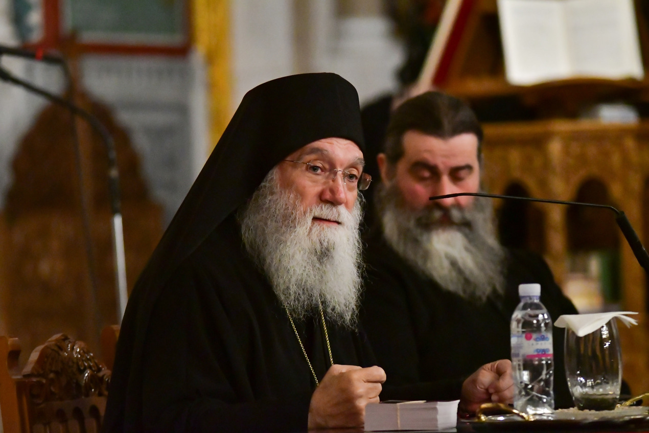Ο Αρχιμ. Νεκτάριος Μουλατσιώτης στη Σχολή Γονέων στον Άγιο Αχίλλιο ...