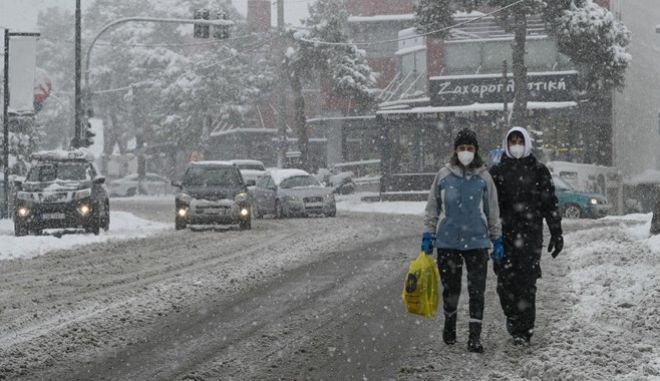 Κακοκαιρία Μπάρμπαρα: Συνεχίζεται η επέλαση - Στα λευκά το κέντρο της ...