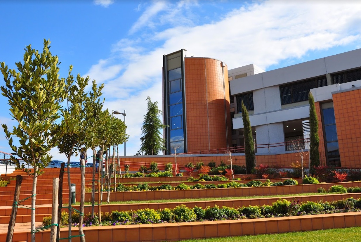 Στην 4η θέση πανελλαδικά η Ιατρική Σχολή της Λάρισας - larissanet.gr