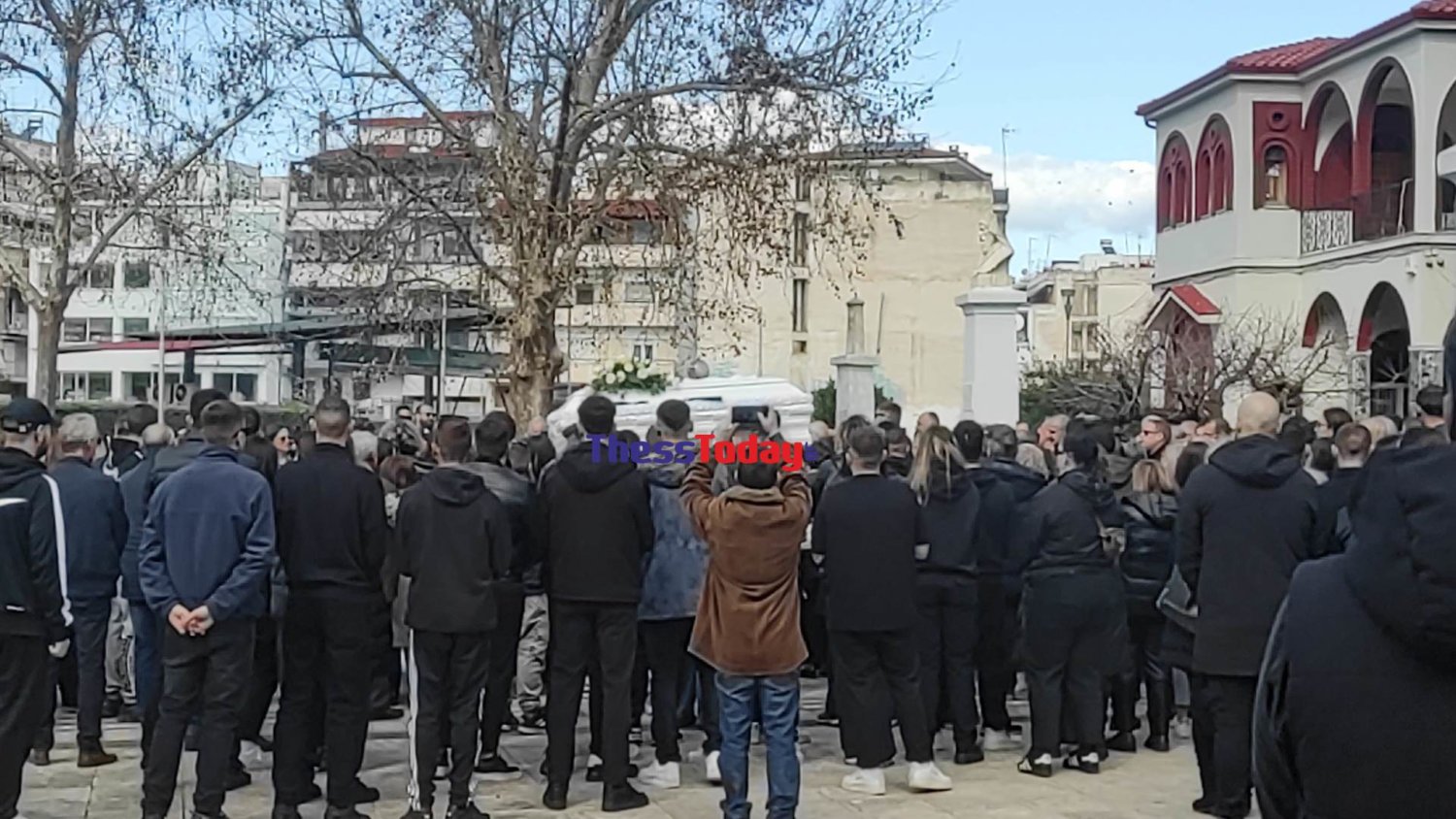Καρδίτσα: Θρήνος στο τελευταίο αντίο για τον 21χρονο Αναστάση ...
