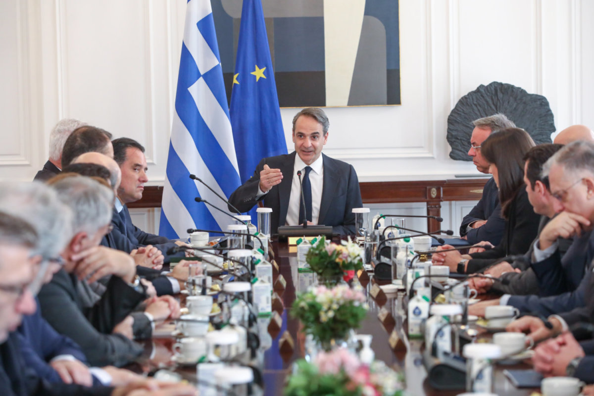 Μητσοτάκης στο Υπουργικό Συμβούλιο για Τέμπη: «Όλοι φταίμε» όμως «η ...