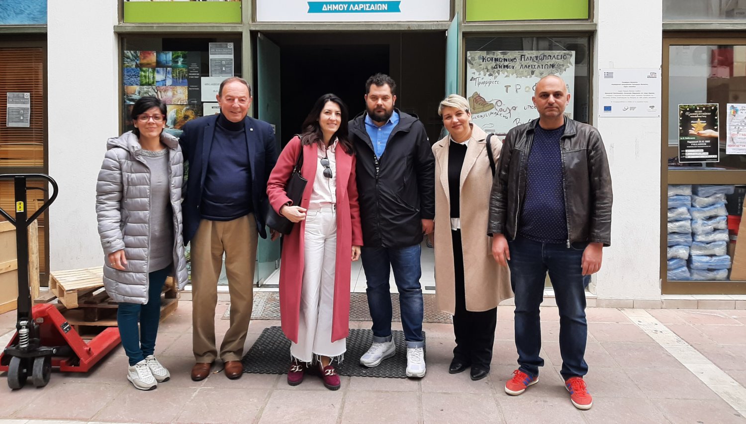 Προσφορά από τη Ν.Ε. ΠΑΣΟΚ - ΚΙΝΑΛ στο Κοινωνικό Παντοπωλείο Δ ...