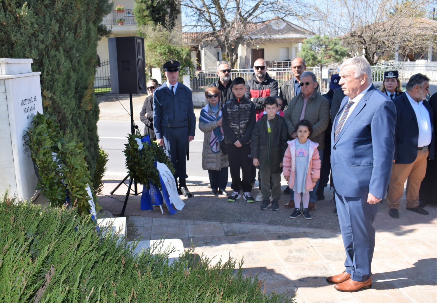 Ο Δήμος Κιλελέρ τίμησε στη Νίκαια τον νεκρό αγρότη Αποστόλη Μπατάλα που ...