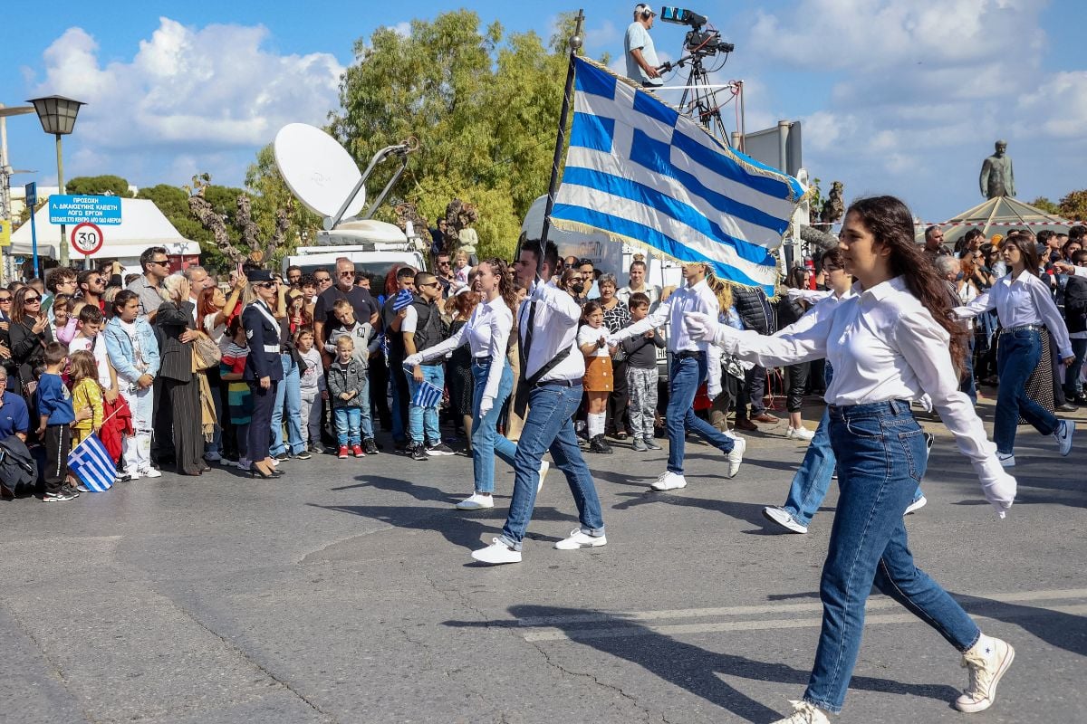 Ανησυχία για επεισόδια στις παρελάσεις της 25ης Μαρτίου - larissanet.gr