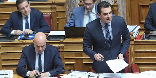Μόνη της η ΝΔ ψήφισε το ξεπούλημα του νερού - Κρύφτηκαν οι βουλευτές ...
