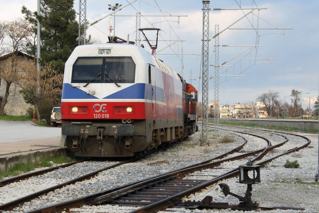 Τρένα: Κινούνται με ταχύτητα «χελώνας» λόγω των προβλημάτων στο ...