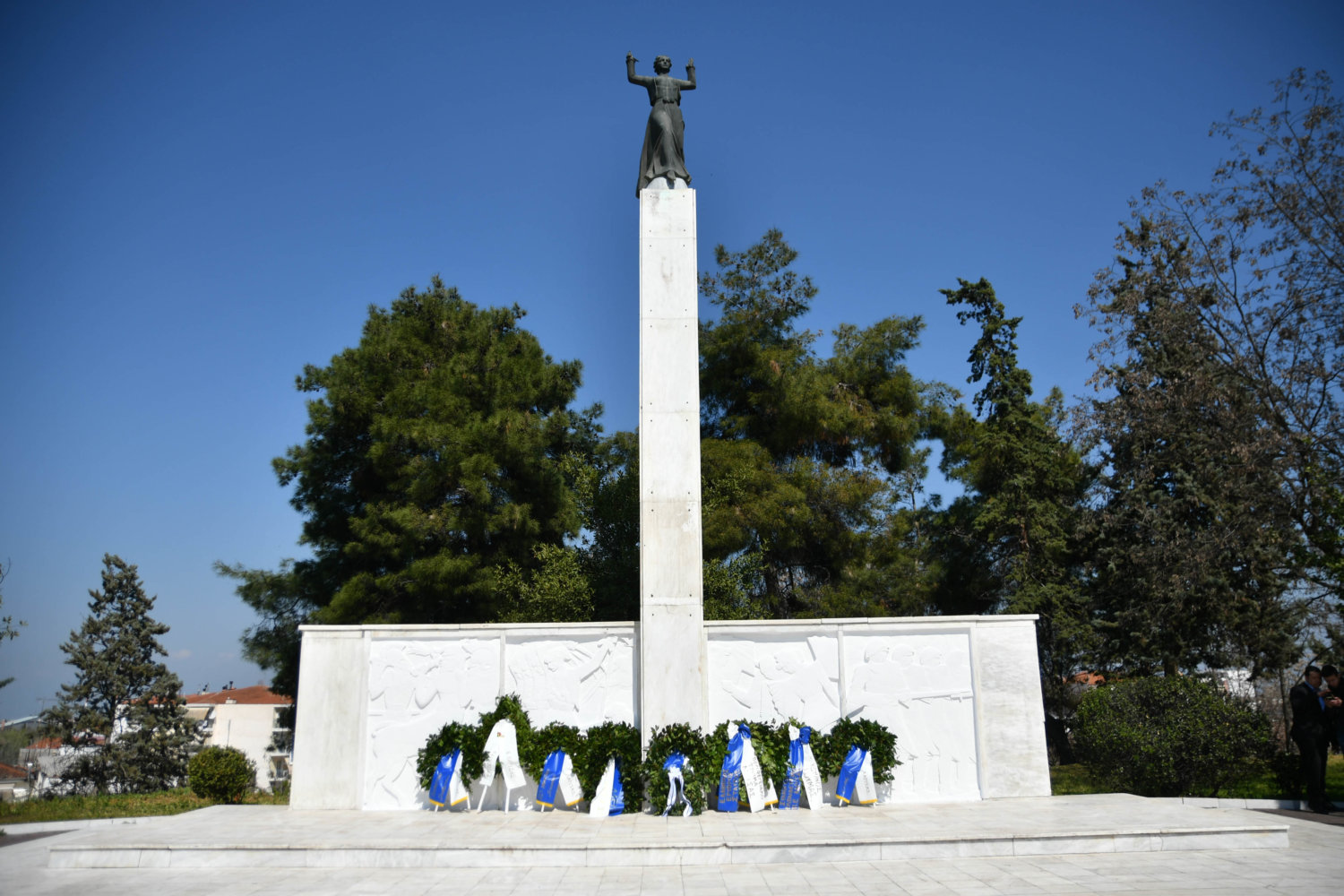 Εκδηλώσεις για τον εορτασμό Απελευθέρωσης της Λάρισας από τη Γερμανική ...