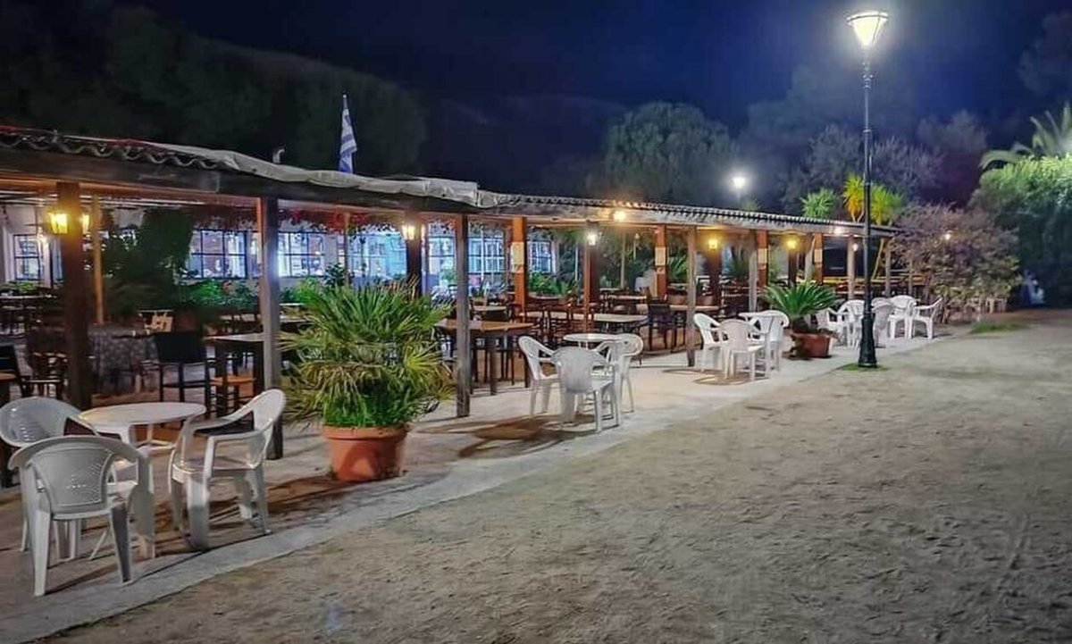 Βόλος: Η ιστορικότερη ταβέρνα της πόλης που μετρά 140 χρόνια δίπλα στη ...