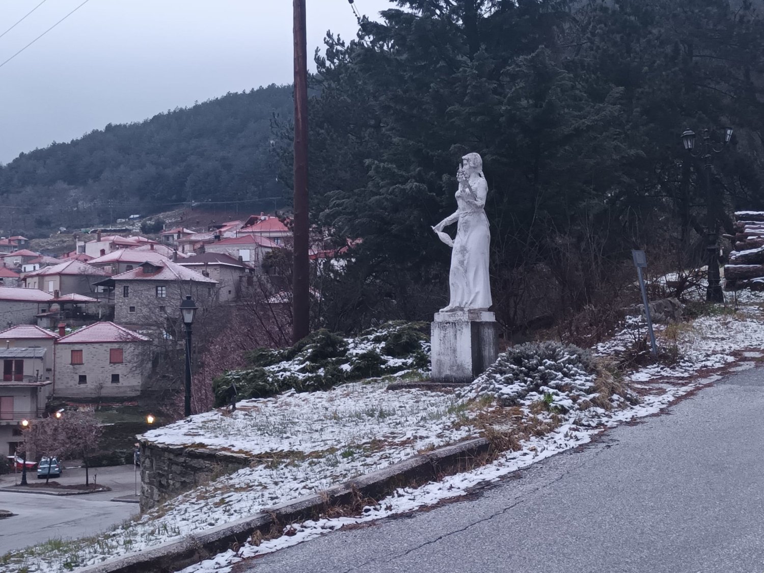 Κυριακή των Βαΐων με χιονόπτωση σε ορεινές περιοχές της Π.Ε. Λάρισας ...