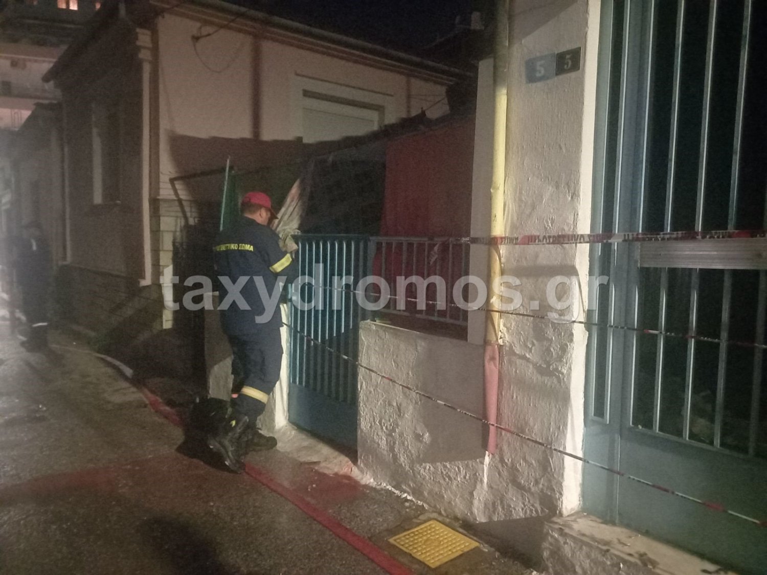 Φωτιά σε σπίτι στη Νέα Δημητριάδα – Βρέθηκε απανθρακωμένος ο ιδιοκτήτης ...