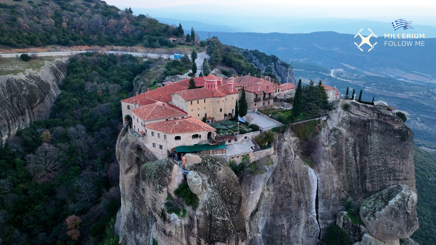 Άγιον Όρος και Μετέωρα - Περιήγηση στις Μοναστικές Πολιτείες ...