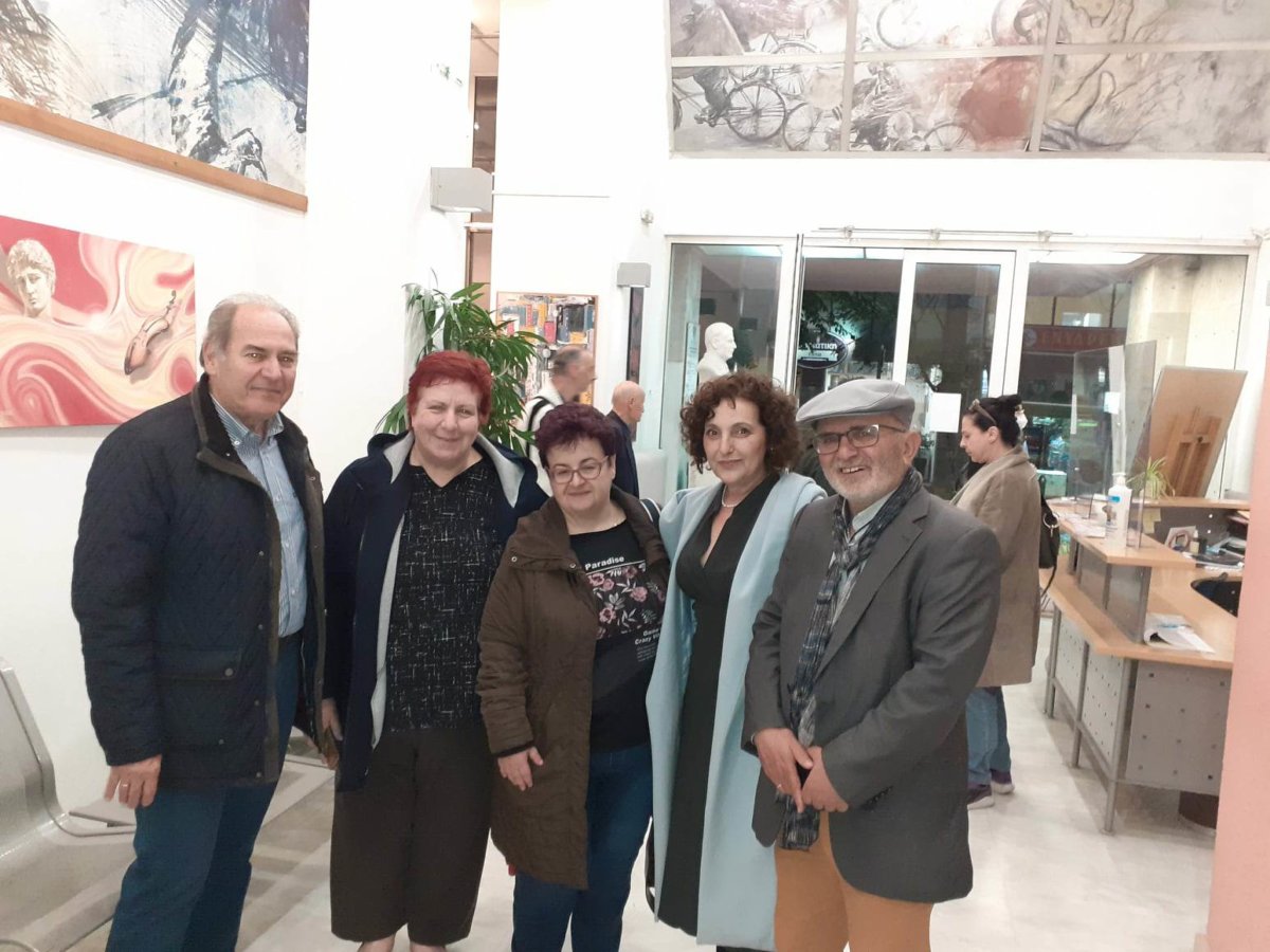 «Το φωτογραφείο του μπαμπά μου» προβλήθηκε στο Χατζηγιάννειο (φωτ ...