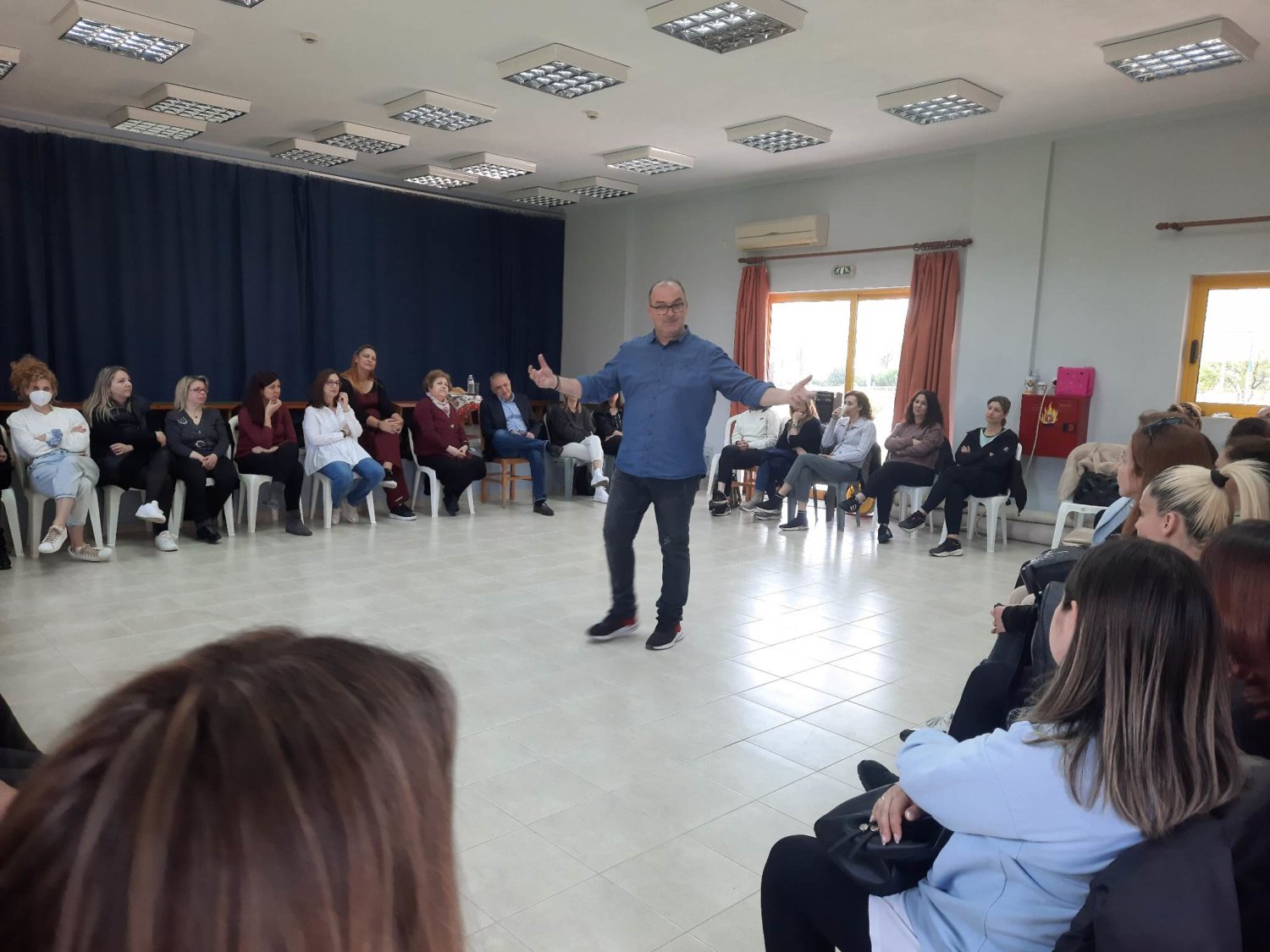 Επιμορφωτικό σεμινάριο με θέμα "Θεατρικό Παιχνίδι" για το προσωπικό του ...