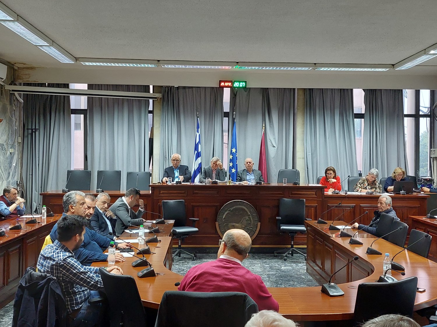 Δημοτικό Συμβούλιο: Η Ενεργειακή Κοινότητα Λάρισας απέκτησε "σπίτι ...