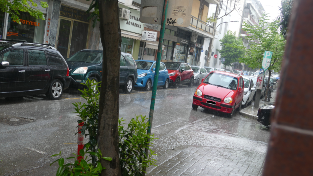 Καταιγίδα με χαλαζόπτωση στην πόλη της Λάρισας (φωτ. & βίντεο ...