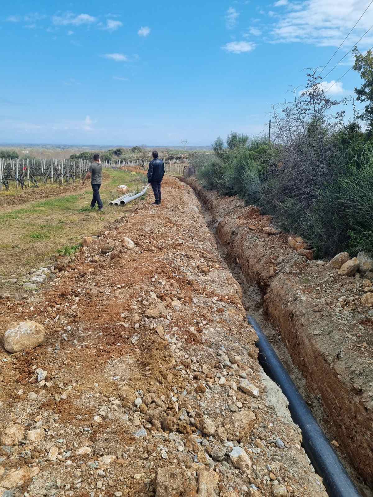 Υπόγειο αρδευτικό δίκτυο στη Ραψάνη κατασκευάζει η Περιφέρεια Θεσσαλίας ...