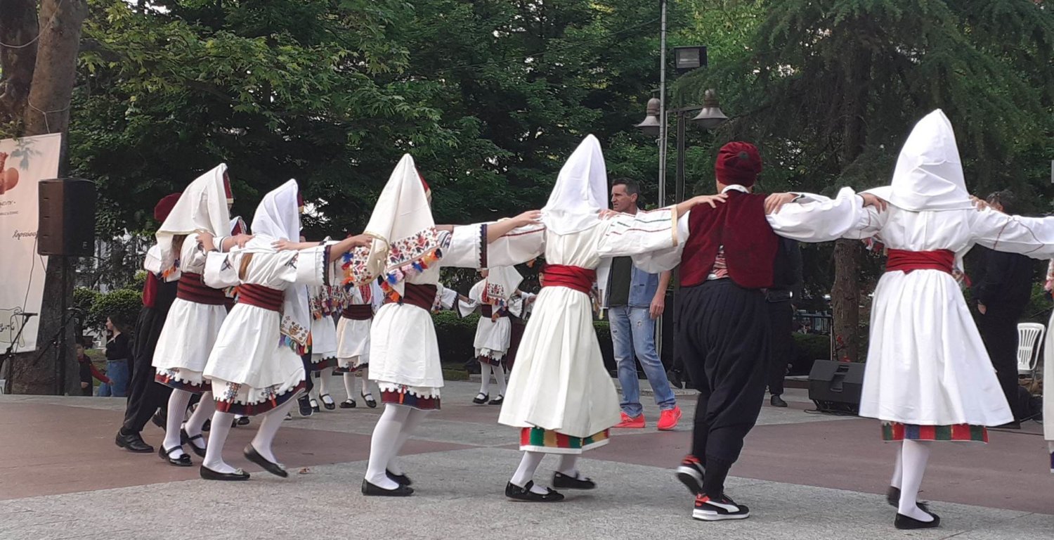 Ξεκίνησε σήμερα το Παιδικό Φεστιβάλ Παραδοσιακών Χορών παρουσία πλήθους ...