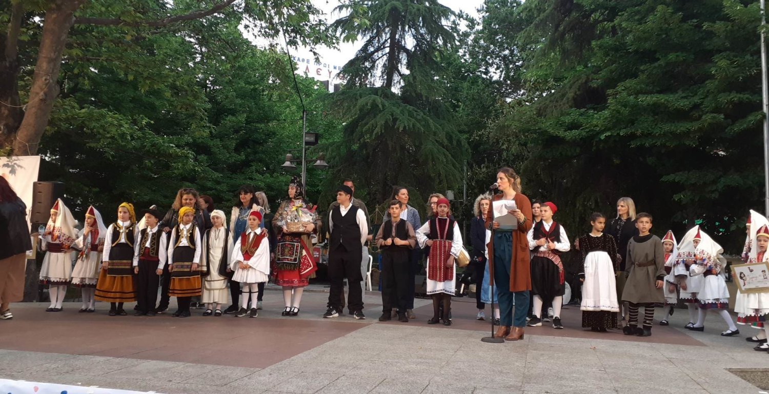 Ξεκίνησε σήμερα το Παιδικό Φεστιβάλ Παραδοσιακών Χορών παρουσία πλήθους ...