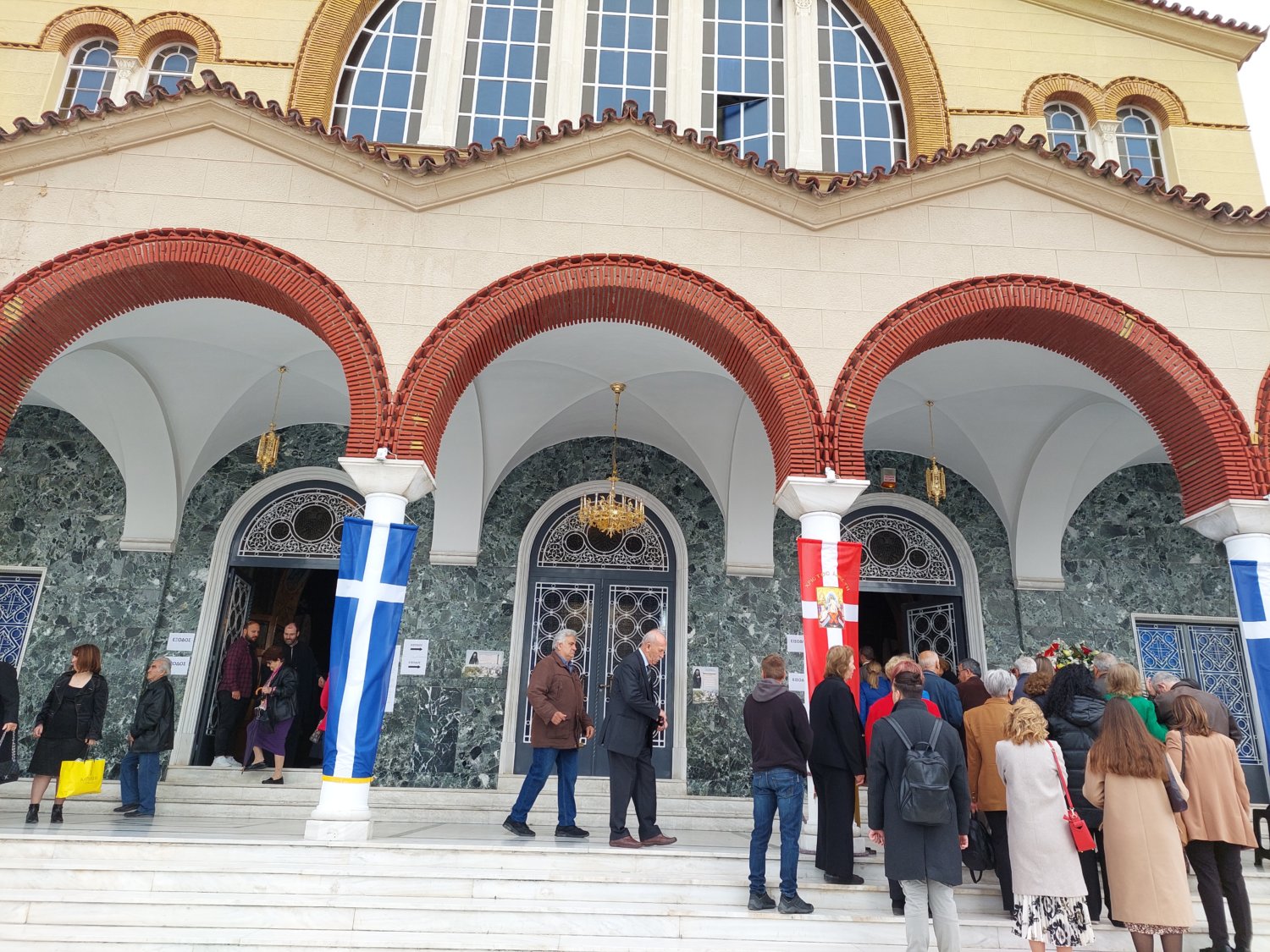 Αγρυπνία για την εορτή του Αγίου Πνεύματος, στον Άγιο Αχίλλιο ...