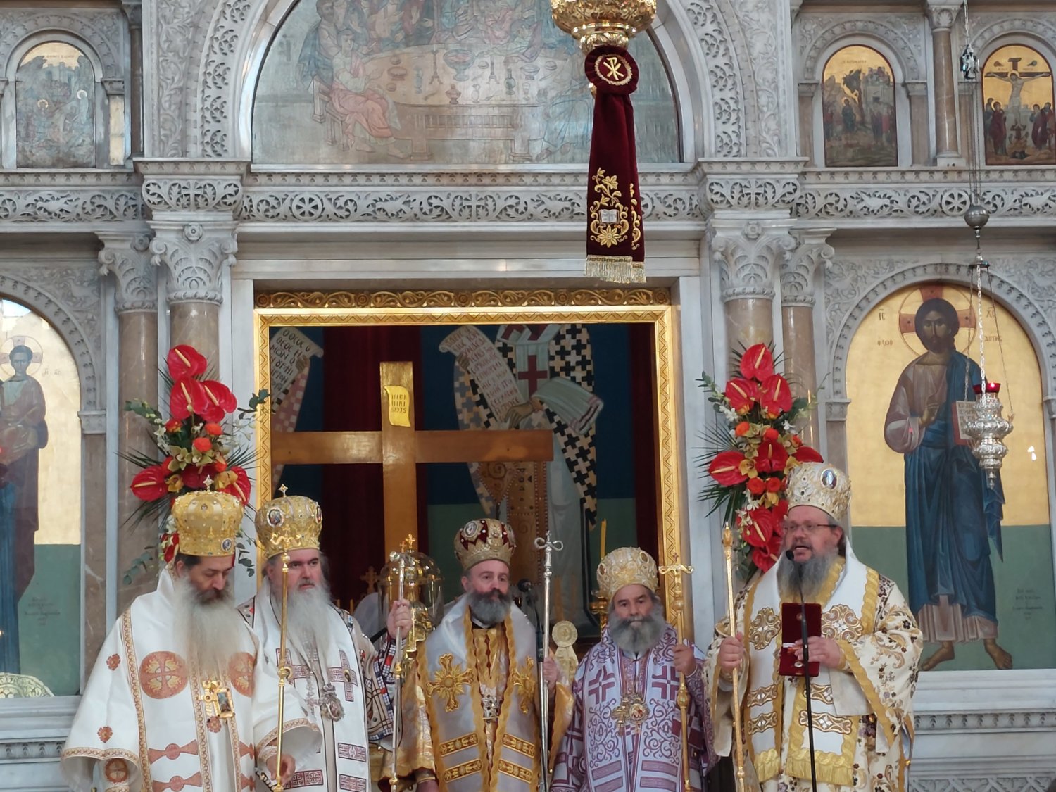 Ιερώνυμος για Ιερέα Αλέξανδρο Ρούσσα: "Υπόδειγμα εφημέριου" - Τιμήθηκε ...