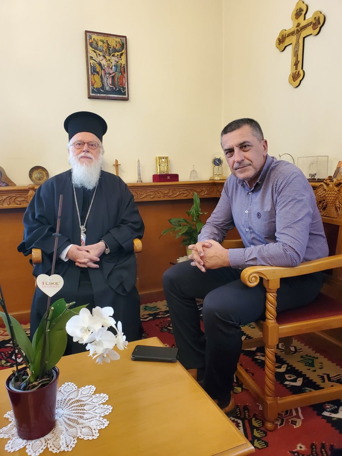 Με Αναστάσιο και Χρήστο Παπανικολάου στα Τίρανα ο Δημήτρης Κουρέτας ...