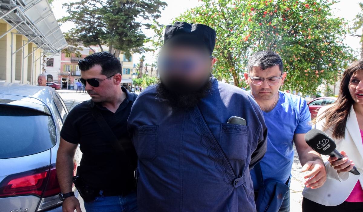 Ναύπλιο: Τι υποστηρίζει ο Αρχιμανδρίτης που κατηγορείται για ασέλγεια ...