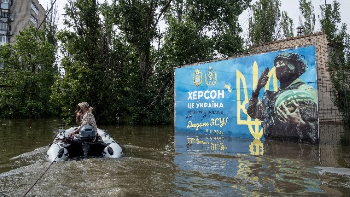 Πόλεμος στην Ουκρανία: Κατοχή, βομβαρδισμοί και τώρα πλημμύρες: Ο ...