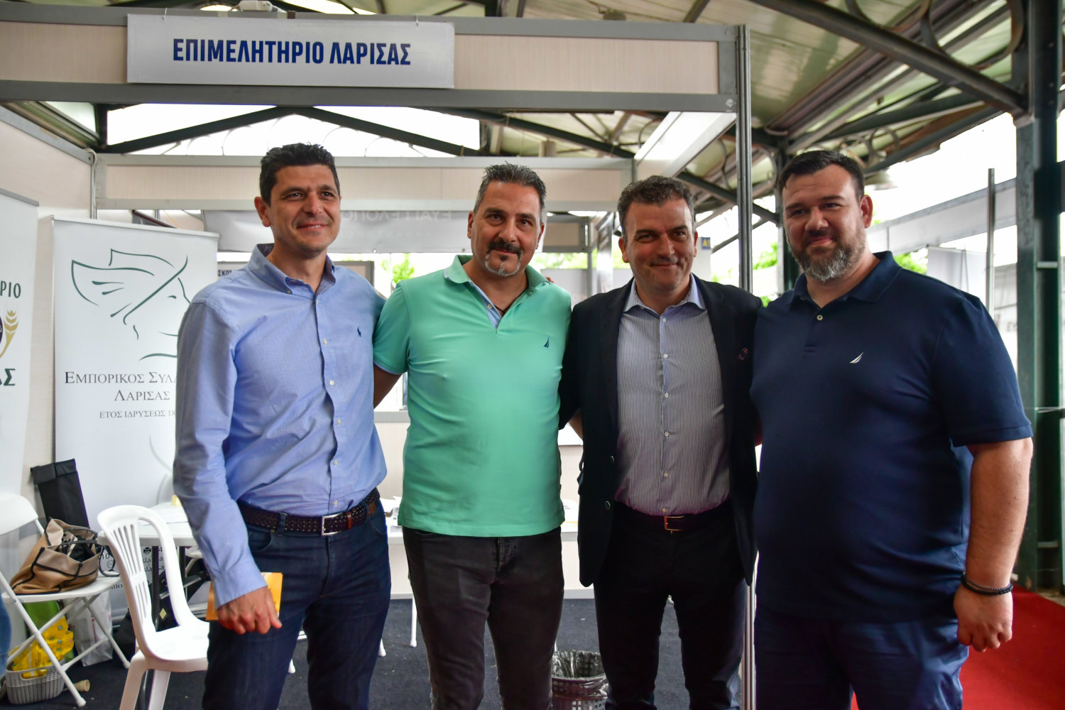 Μεσημέρι με ωραίες λαϊκές μουσικές στο Larissa Food Festival (φωτ ...
