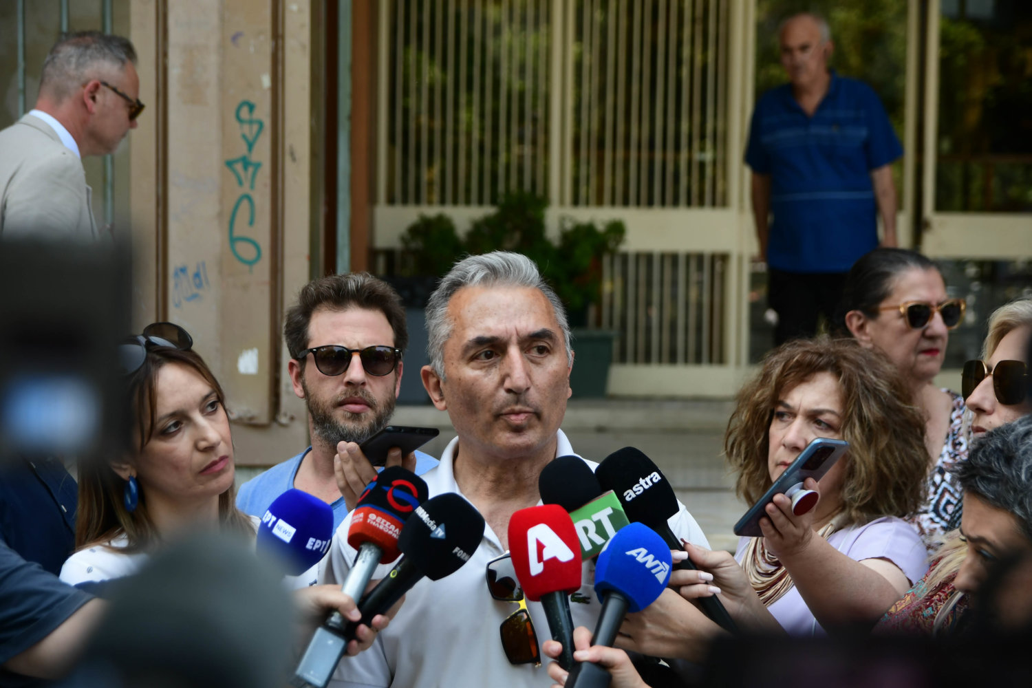 Συγγενείς θυμάτων τραγωδίας Τεμπών από τη Λάρισα: Ζητάμε απαντήσεις στα ...