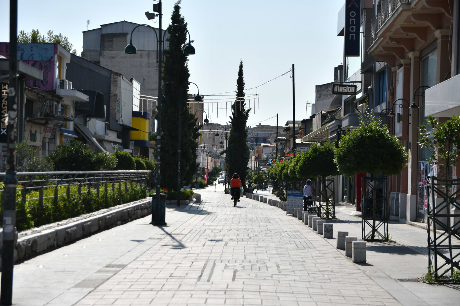 Σε ρυθμούς... Ιουλίου η κίνηση στη Λάρισα - Δείτε εικόνες - larissanet.gr