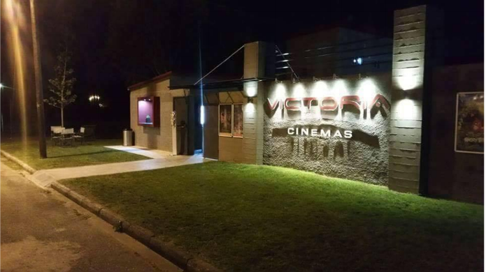 Νέοι Πόροι: Το πρόγραμμα προβολών στον Θερινό Κινηματογράφο Victoria ...