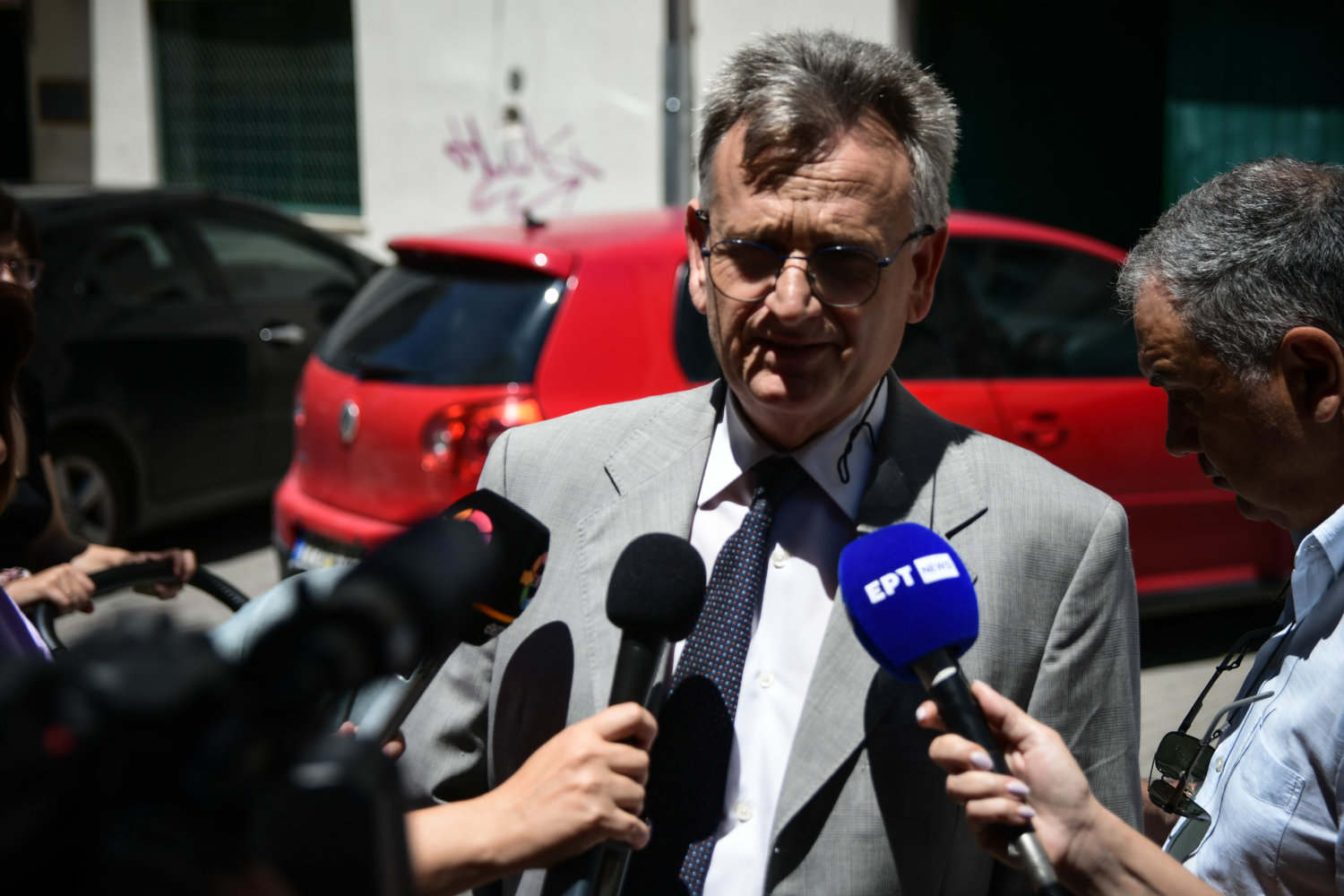 Ελεύθερος ο αστυνομικός που πυροβόλησε τον 20χρονο στο Μοσχοχώρι ...