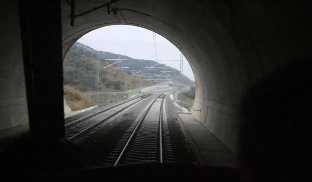 Με οπτική ίνα, μεγάφωνα και θερμικές κάμερες «θωρακίζονται» πέντε ...