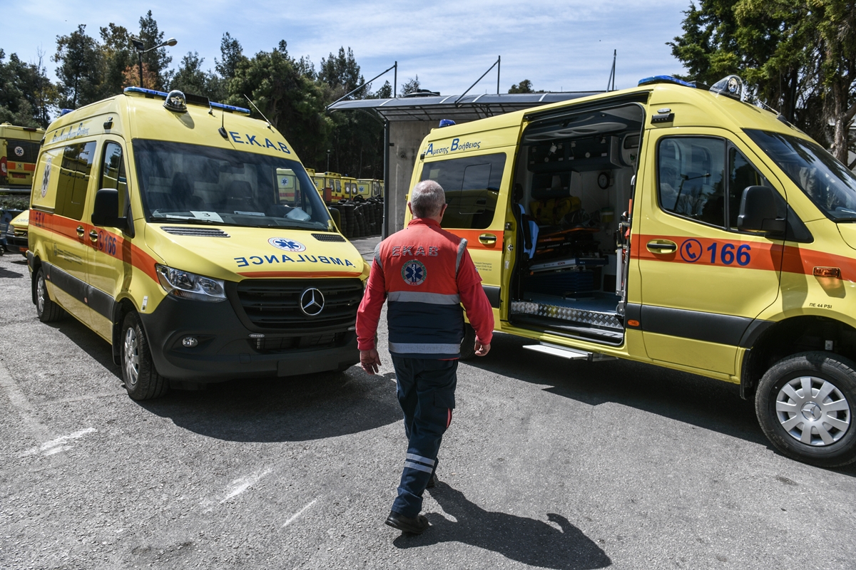 ΕΚΑΒ: Ολοκληρώνεται στη Λάρισα η εκπαίδευση στις αεροδιακομιδές ...