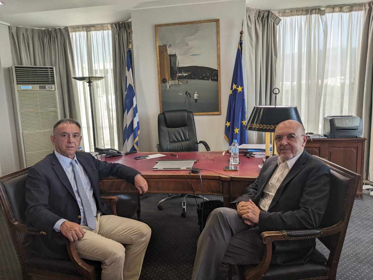 Κέλλας: «Να εξαιρεθούν τα μήλα από τον επιπλέον δασμό στην Αίγυπτο ...